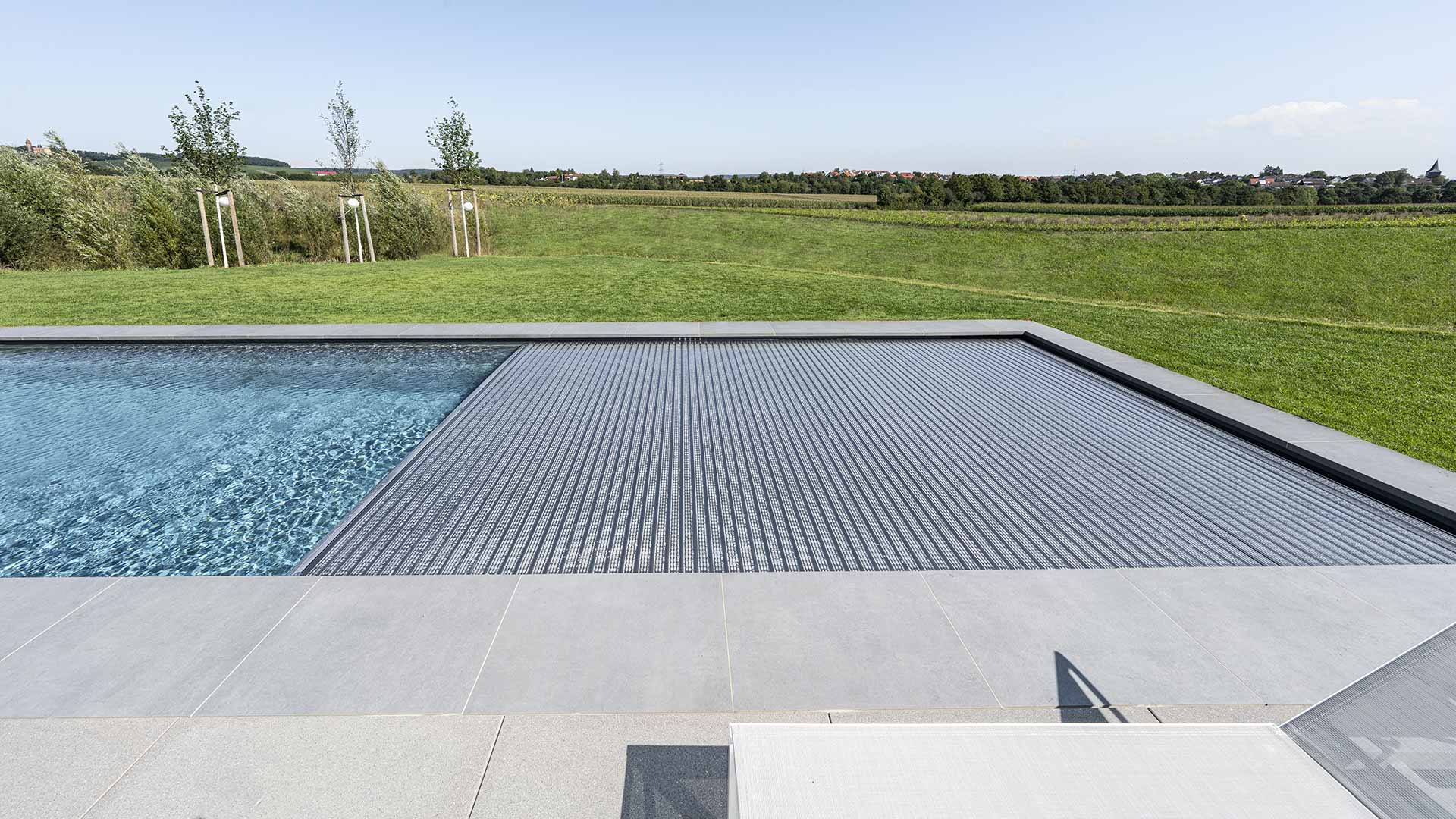 Poolabdeckung | Rollladen, Rollschutz, Isolierabdeckung